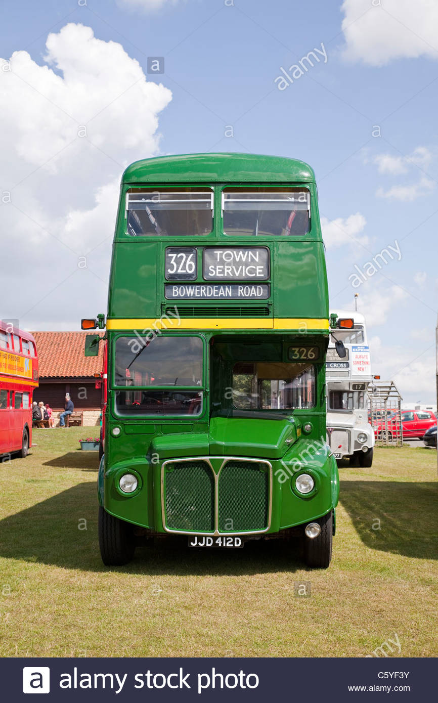 Green Line Routemaster Bus High Resolution Stock Photography and Images ...