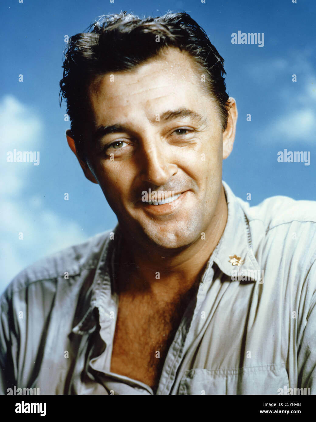 Actor robert mitchum film hi-res stock photography and images - Alamy