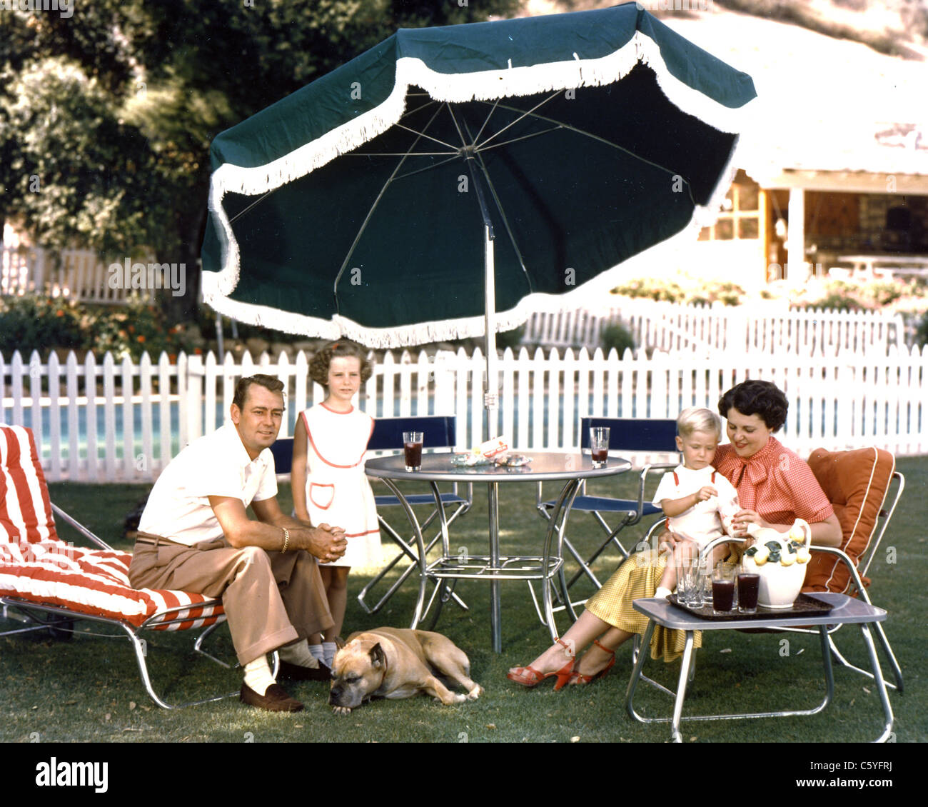 ALAN LADD (1913-1964) US film actor with second wife Sue Carol ...