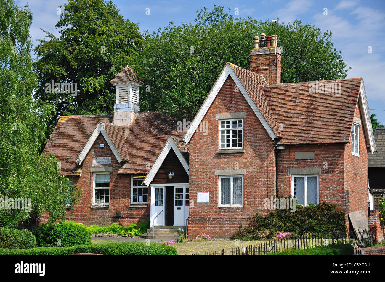 Bearsted Library on The Green, Bearsted, Maidstone District, Kent ...