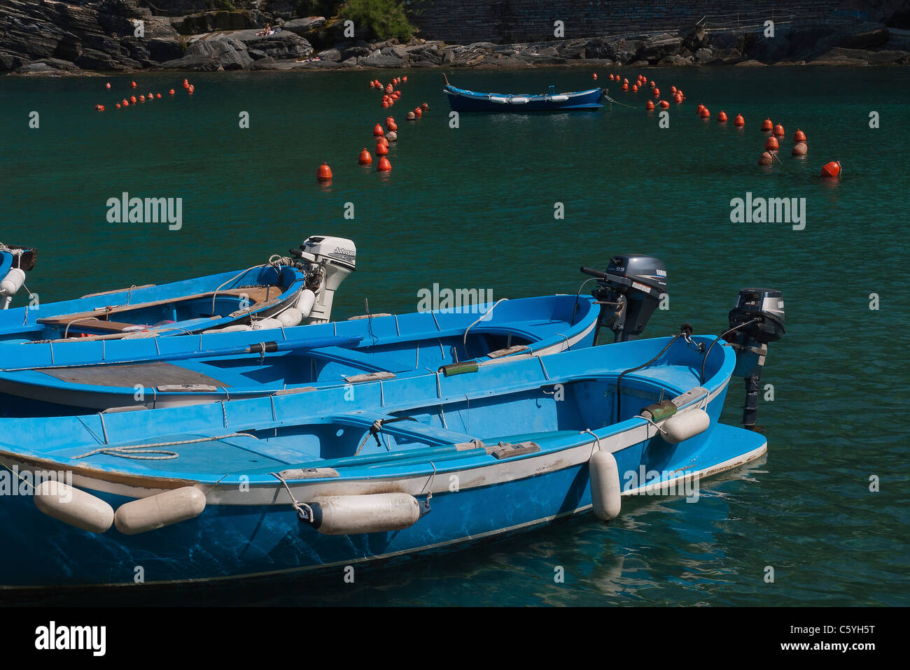 Group small row boats hi-res stock photography and images - Alamy