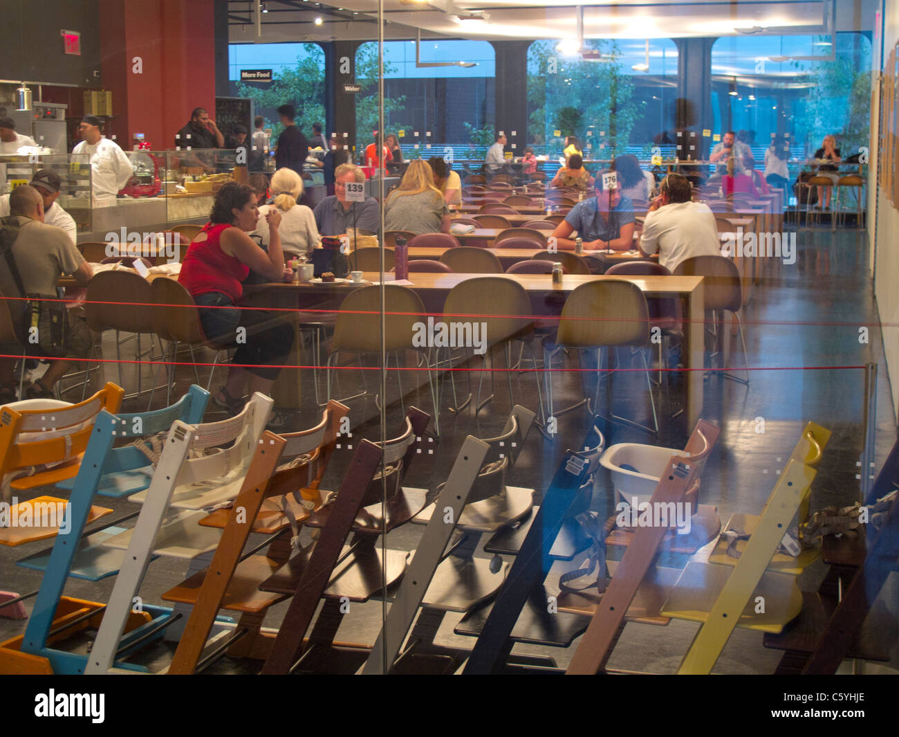 The modern moma cafe hi-res stock photography and images - Alamy