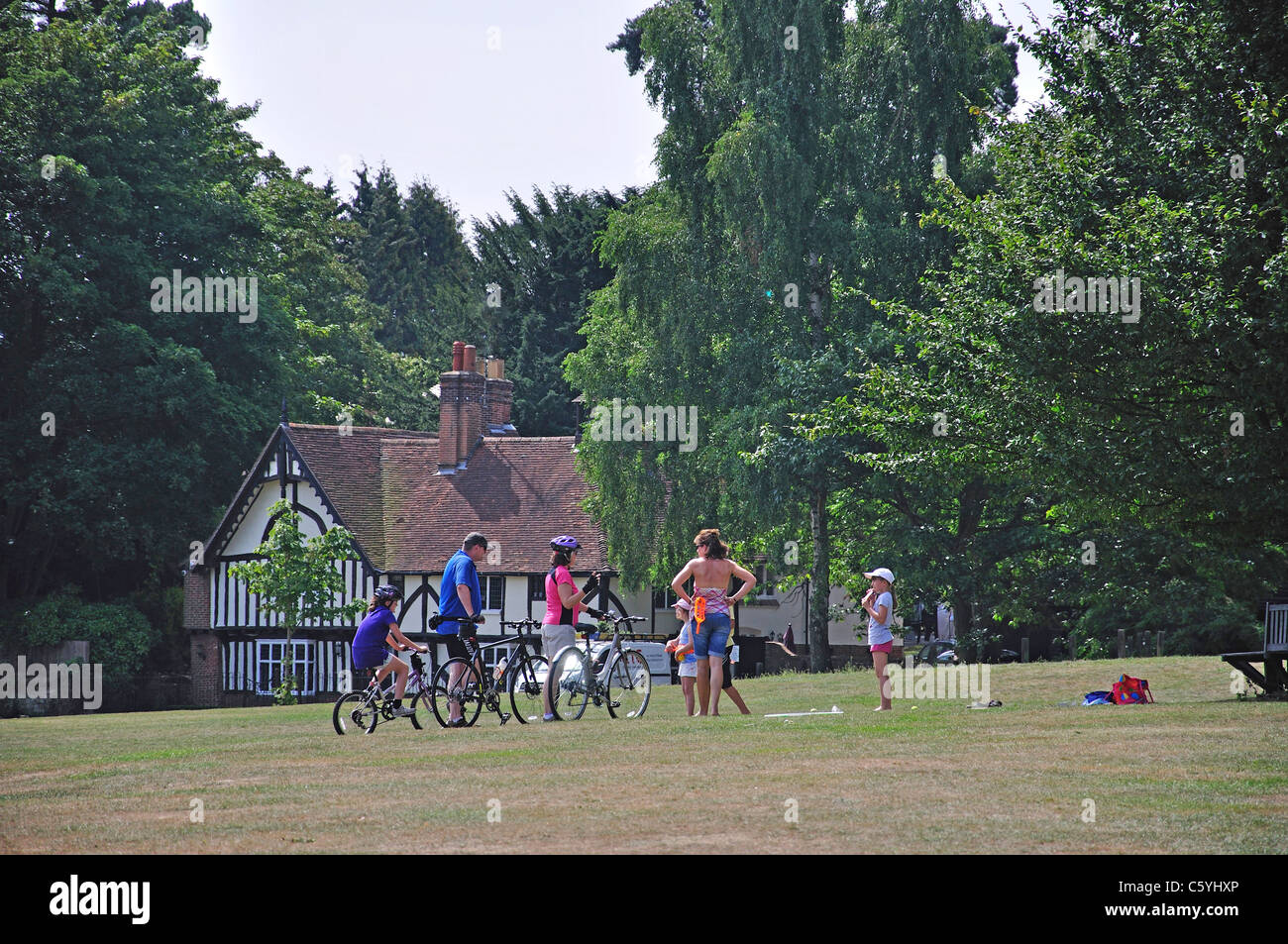 Bearsted green hi-res stock photography and images - Alamy