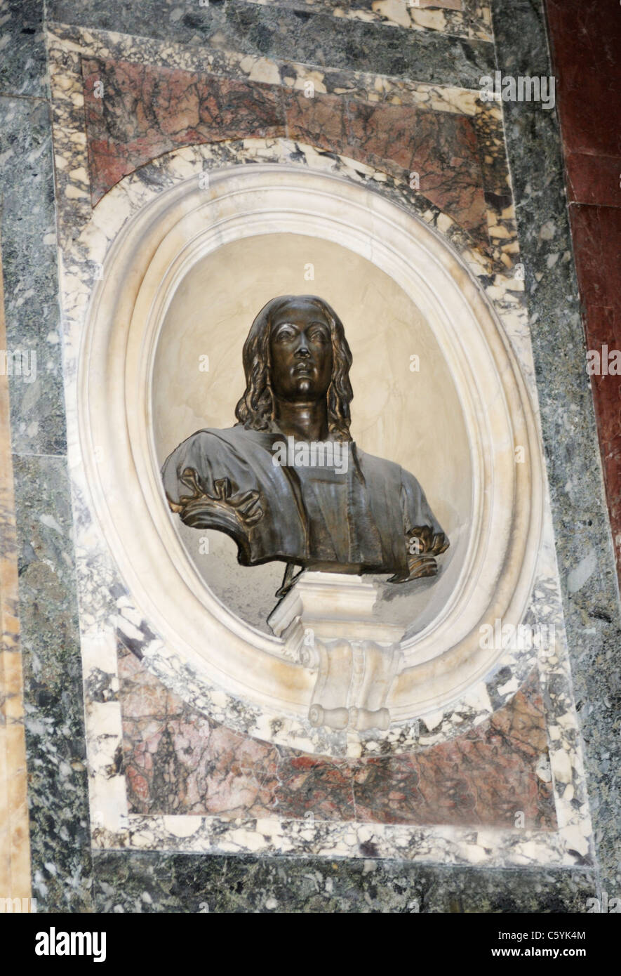 Bust of Raphael in the Pantheon near his tomb, Rome Stock Photo - Alamy