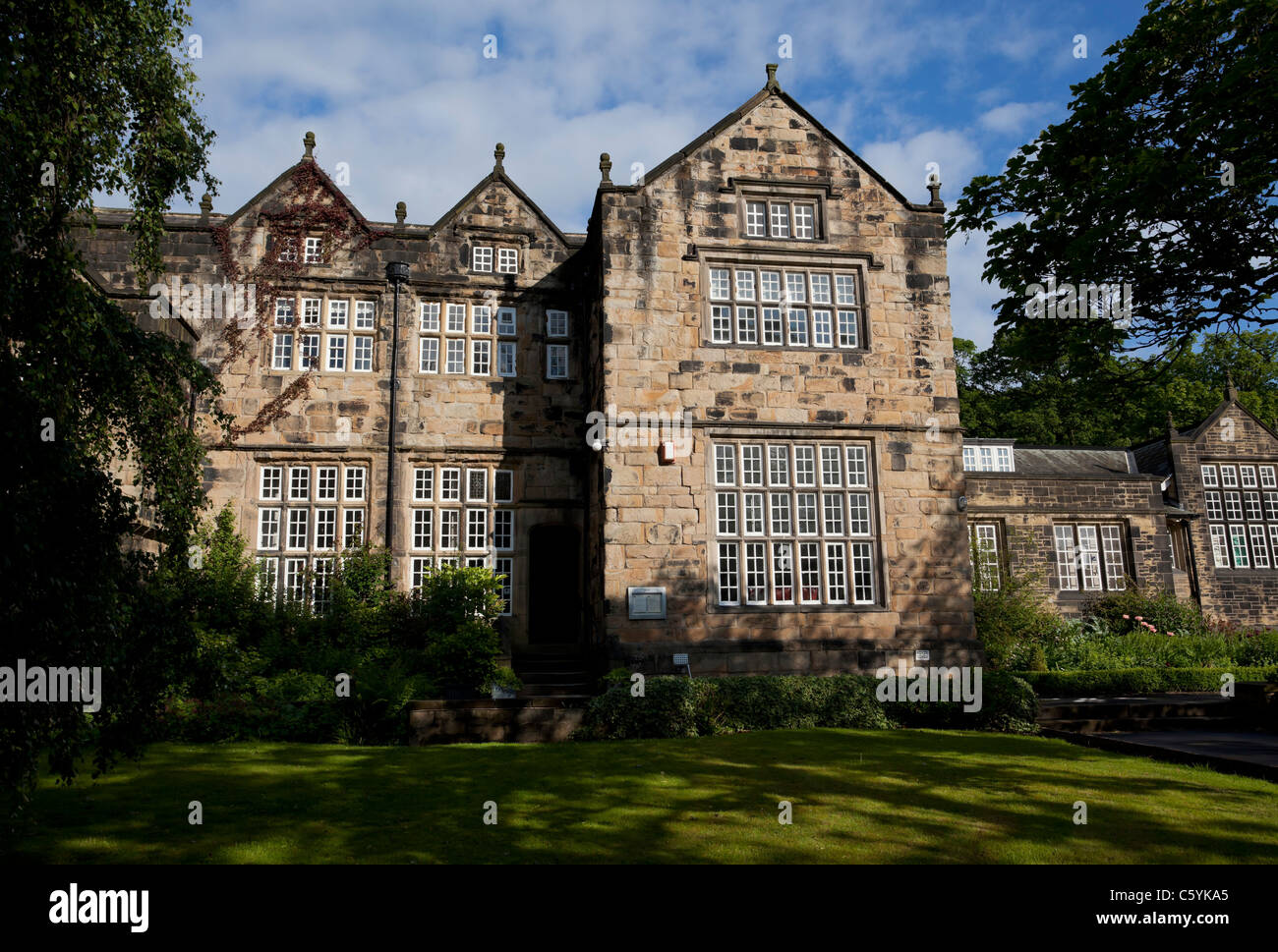 Old hall manor house west hi-res stock photography and images - Alamy