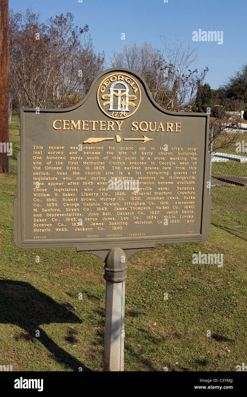 Roadside sign in cemetery hi-res stock photography and images - Alamy