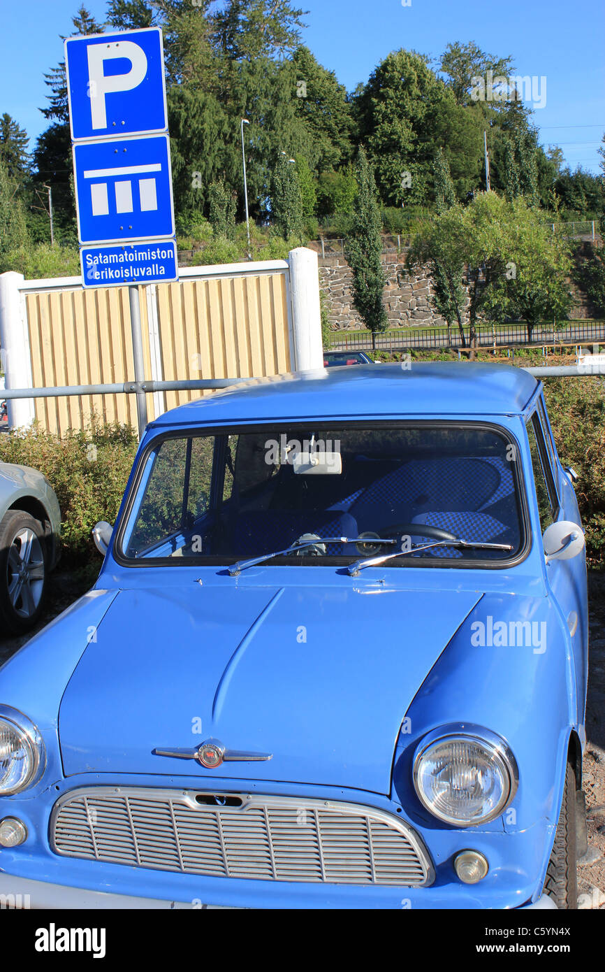 Blue old-style car Stock Photo - Alamy