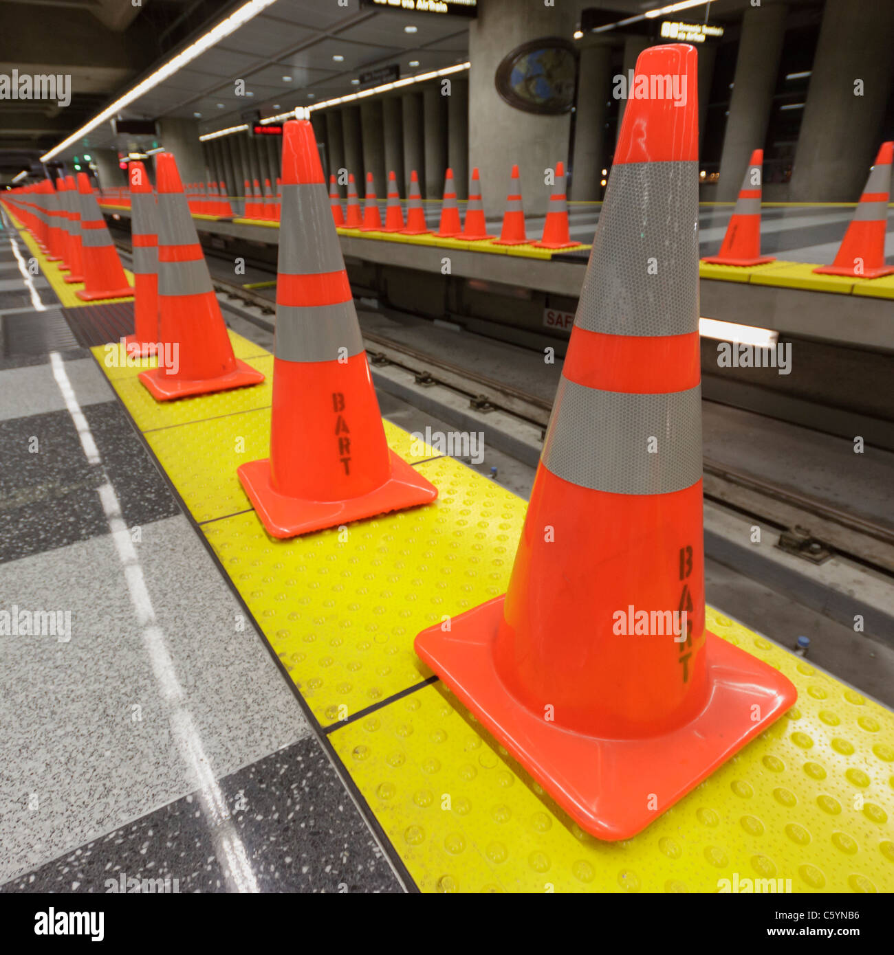 R public transport hi-res stock photography and images - Alamy