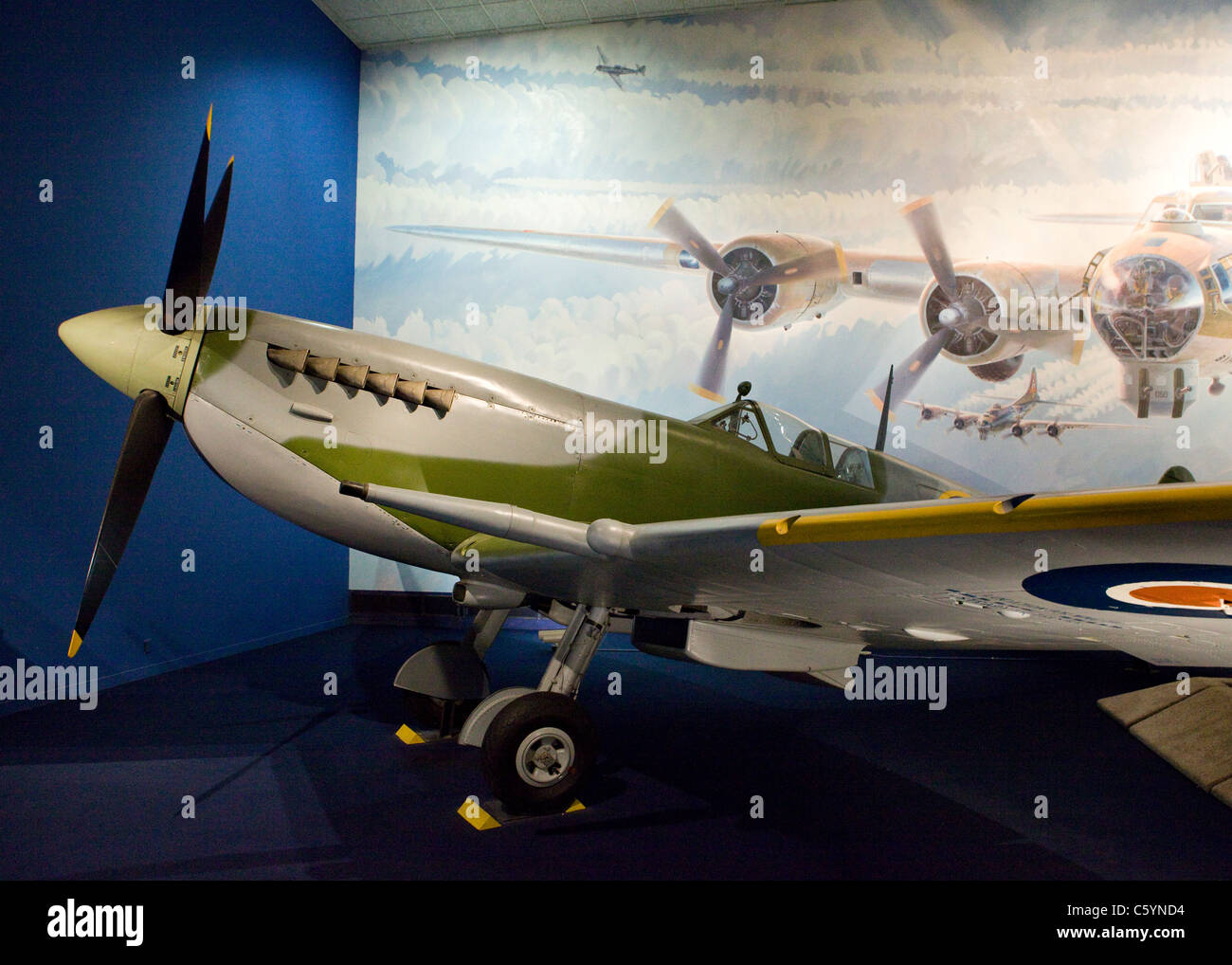 Supermarine spitfire fighter british hi-res stock photography and ...