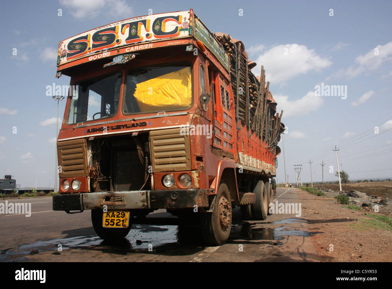 Old Indian Lorry High Resolution Stock Photography and Images - Alamy