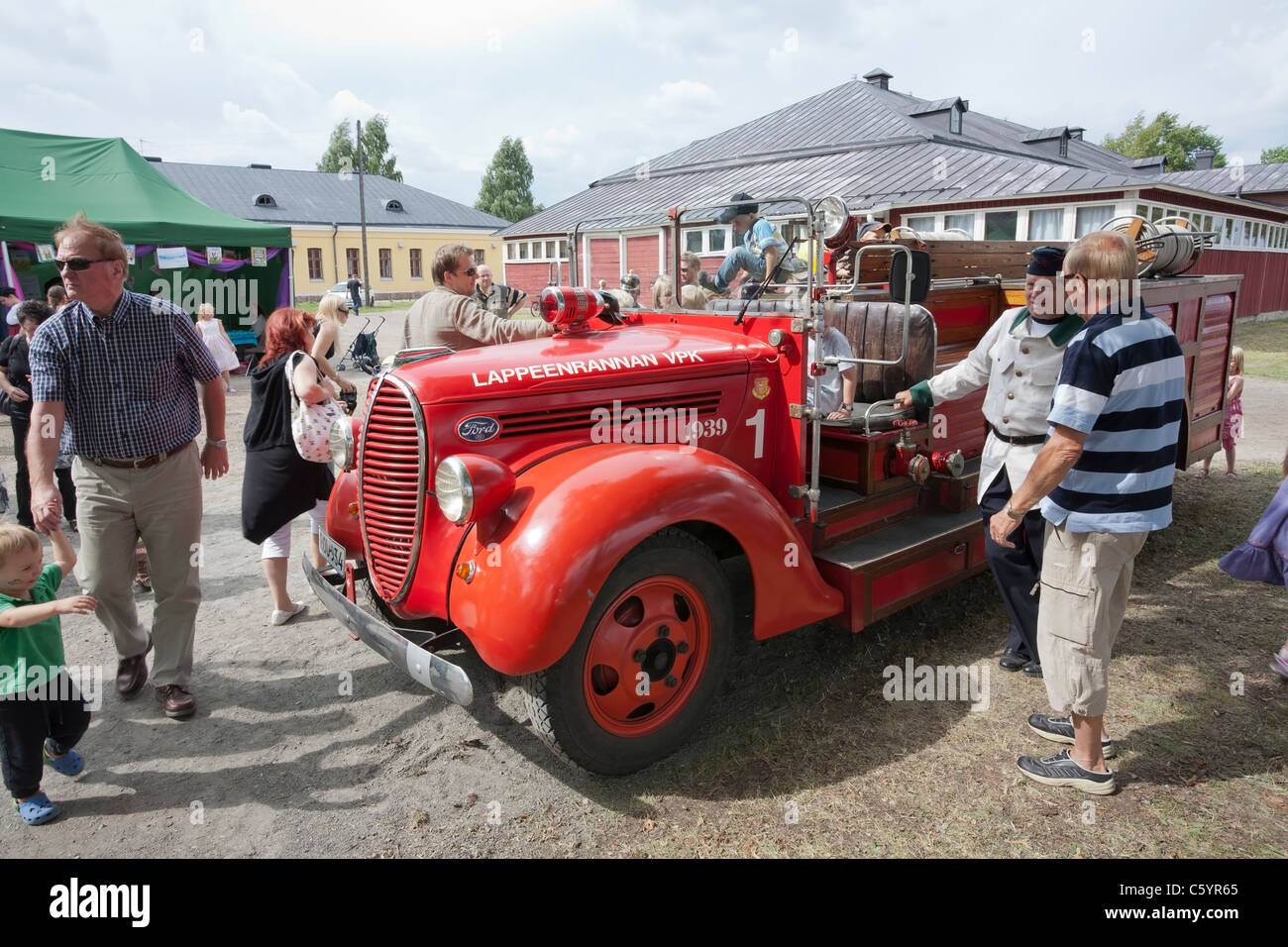 Firetruck hi-res stock photography and images - Alamy
