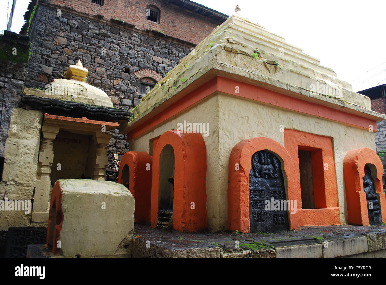 God shiv temple hi-res stock photography and images - Alamy