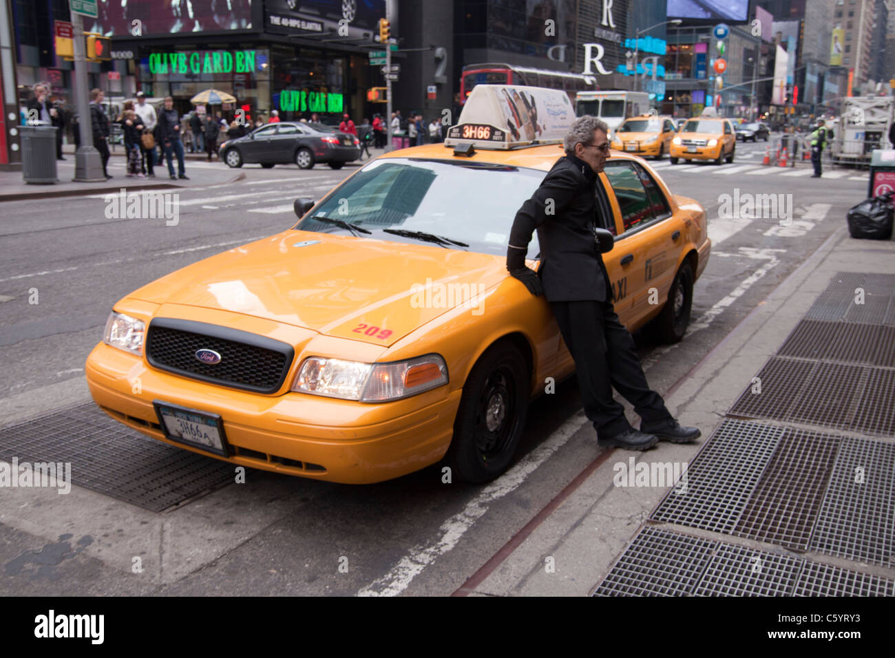 New york city taxi driver hi-res stock photography and images - Alamy