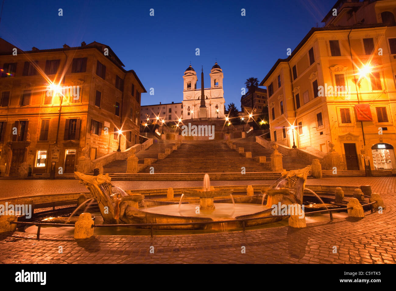 Spanish steps night rome hi-res stock photography and images - Alamy
