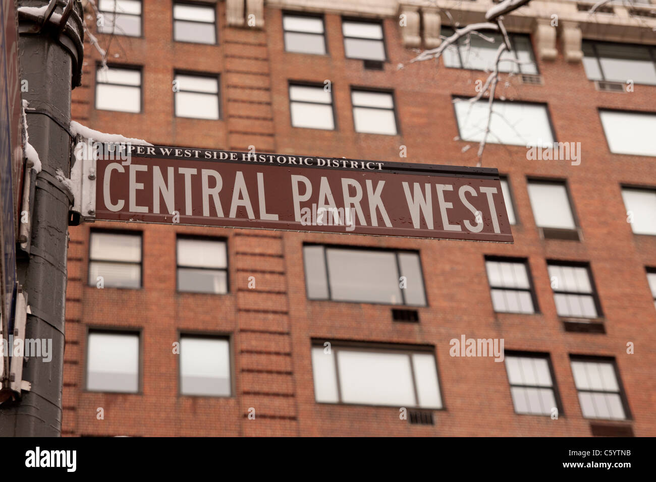 New york central park sign hi-res stock photography and images - Alamy