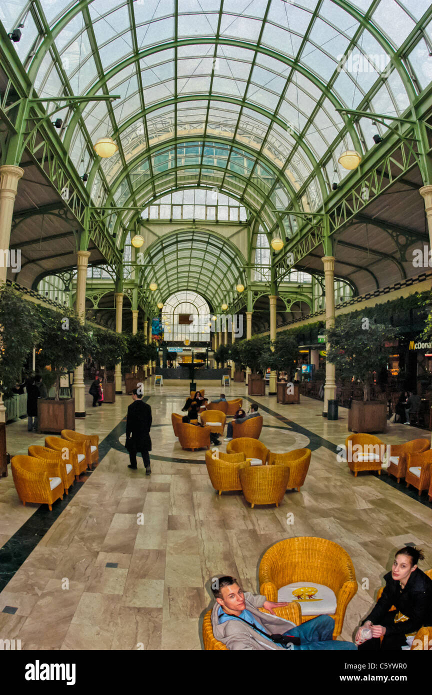 Serris - MARNE-LA-VALLEE, France - Val d'Europe Shopping Center, Les ...