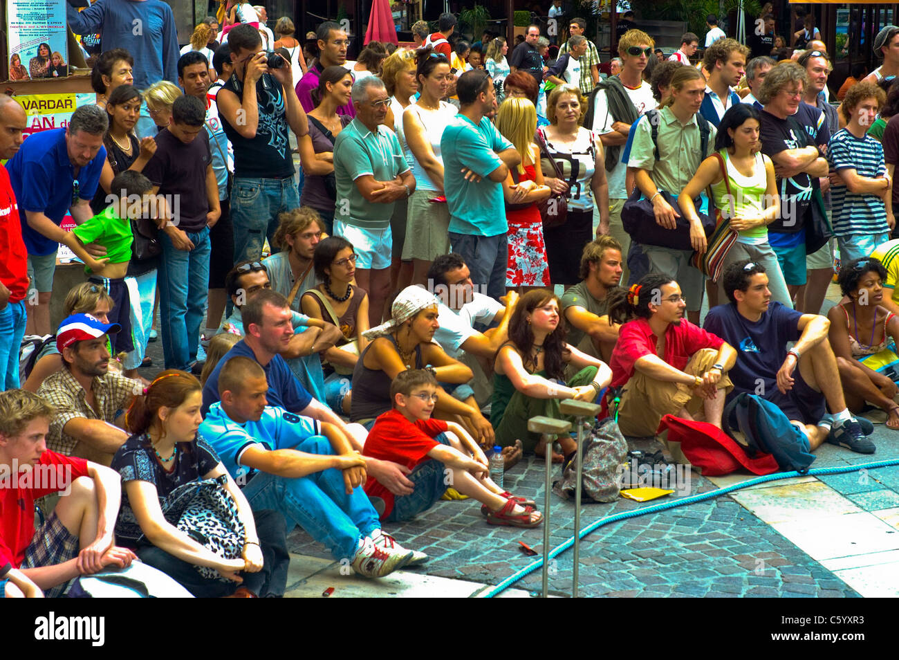 Crowd People Watching Street Show High Resolution Stock Photography and ...