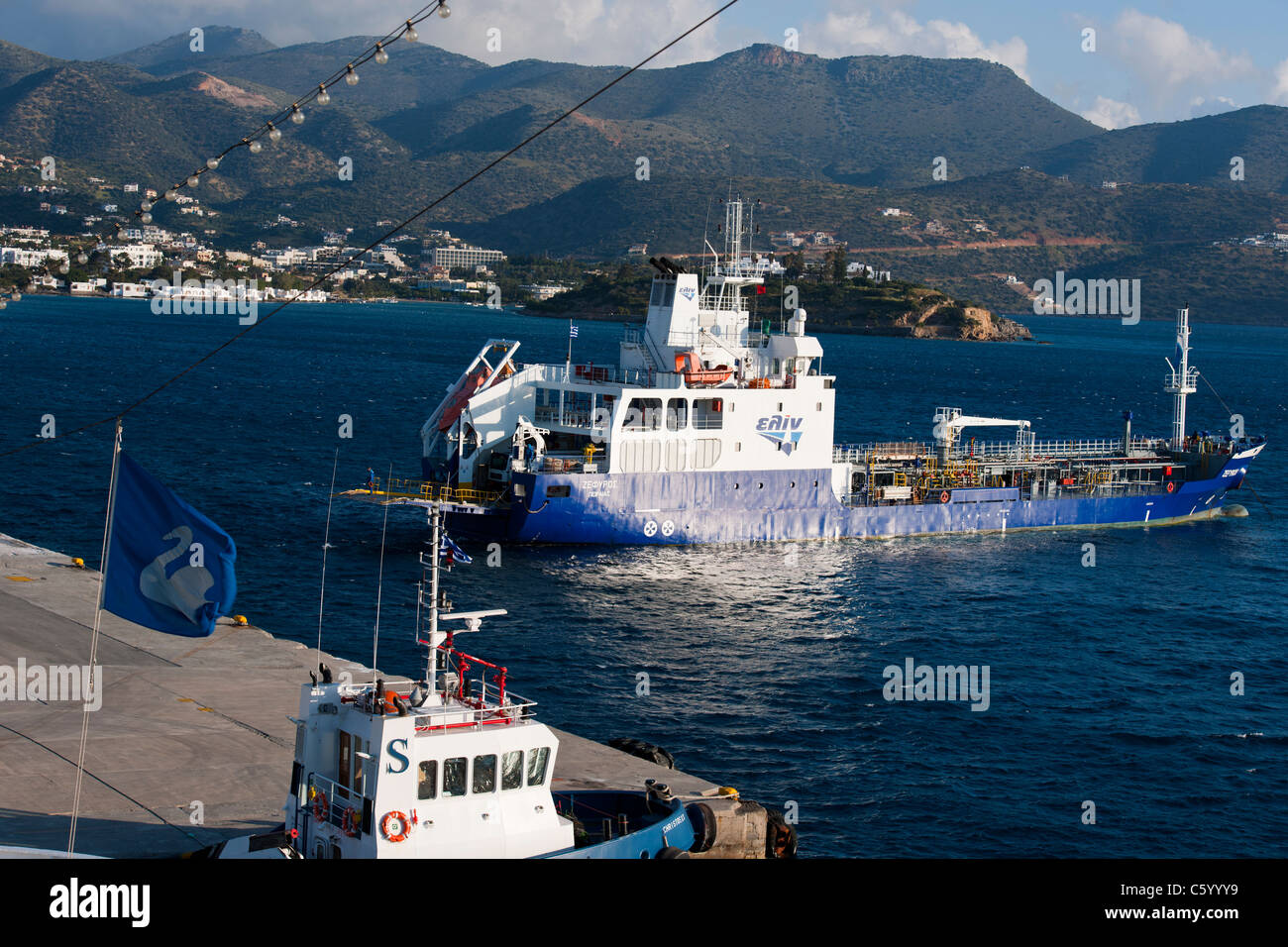 Neolithic greek pots hi-res stock photography and images - Alamy