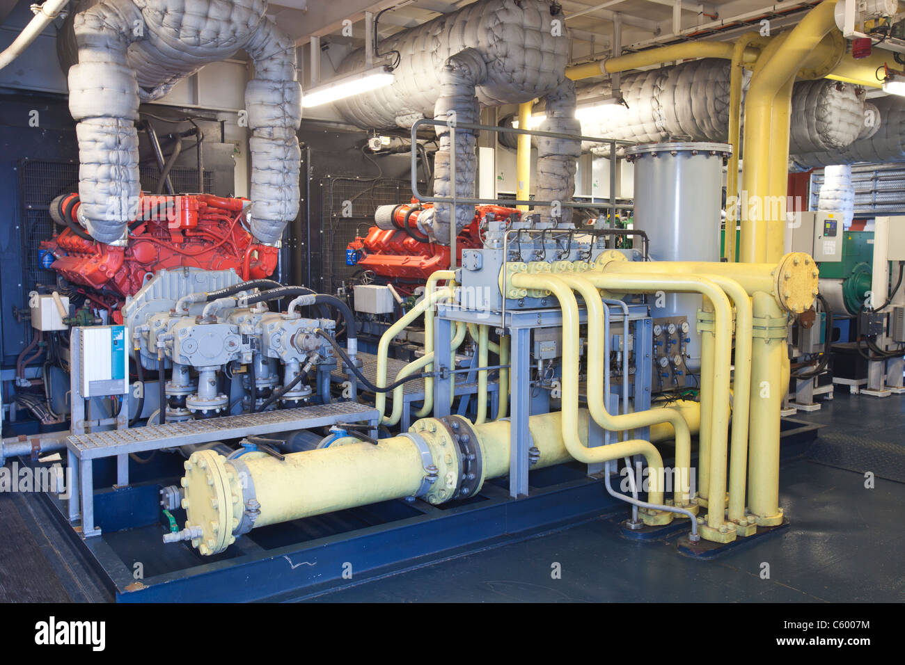 Ships engine hi-res stock photography and images - Alamy