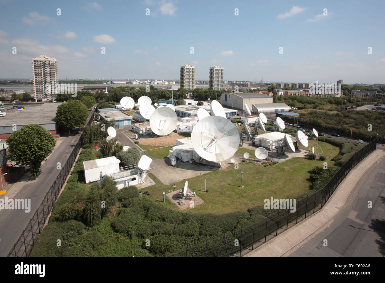 Arqiva London Teleport, Woolwich Stock Photo - Alamy