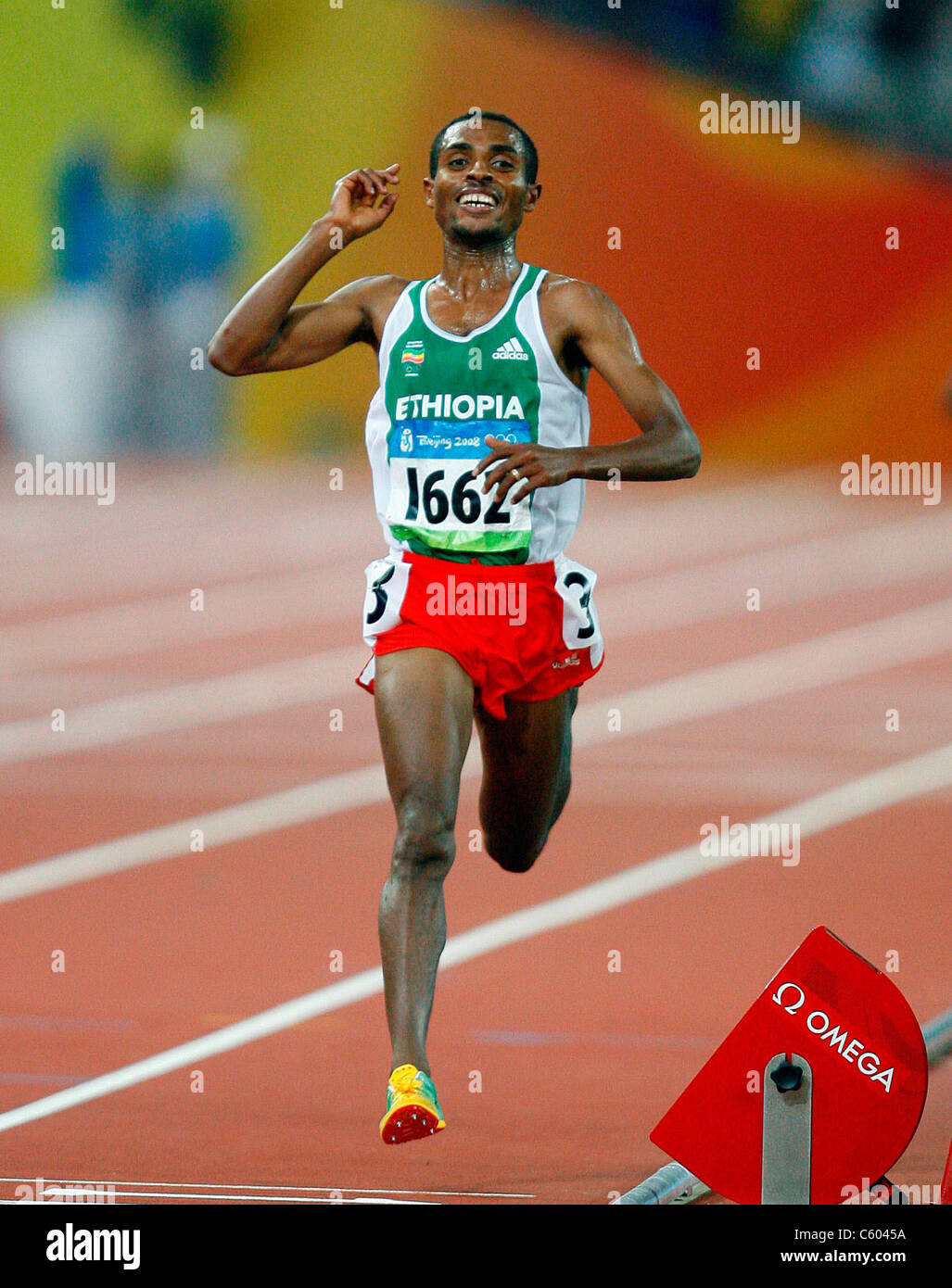 Kenenisa bekele ethiopia olympic stadium hi-res stock photography and ...