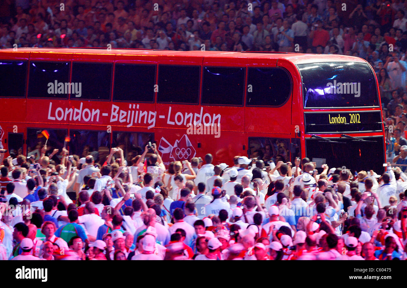 London bus birds nest olympic hi-res stock photography and images - Alamy