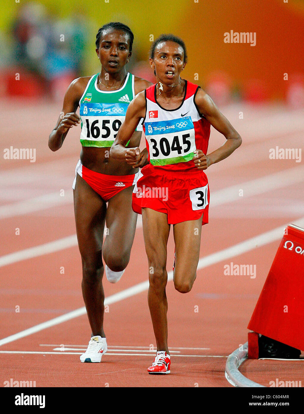 Tirunesh dibaba ethiopia olympic stadium hi-res stock photography and ...