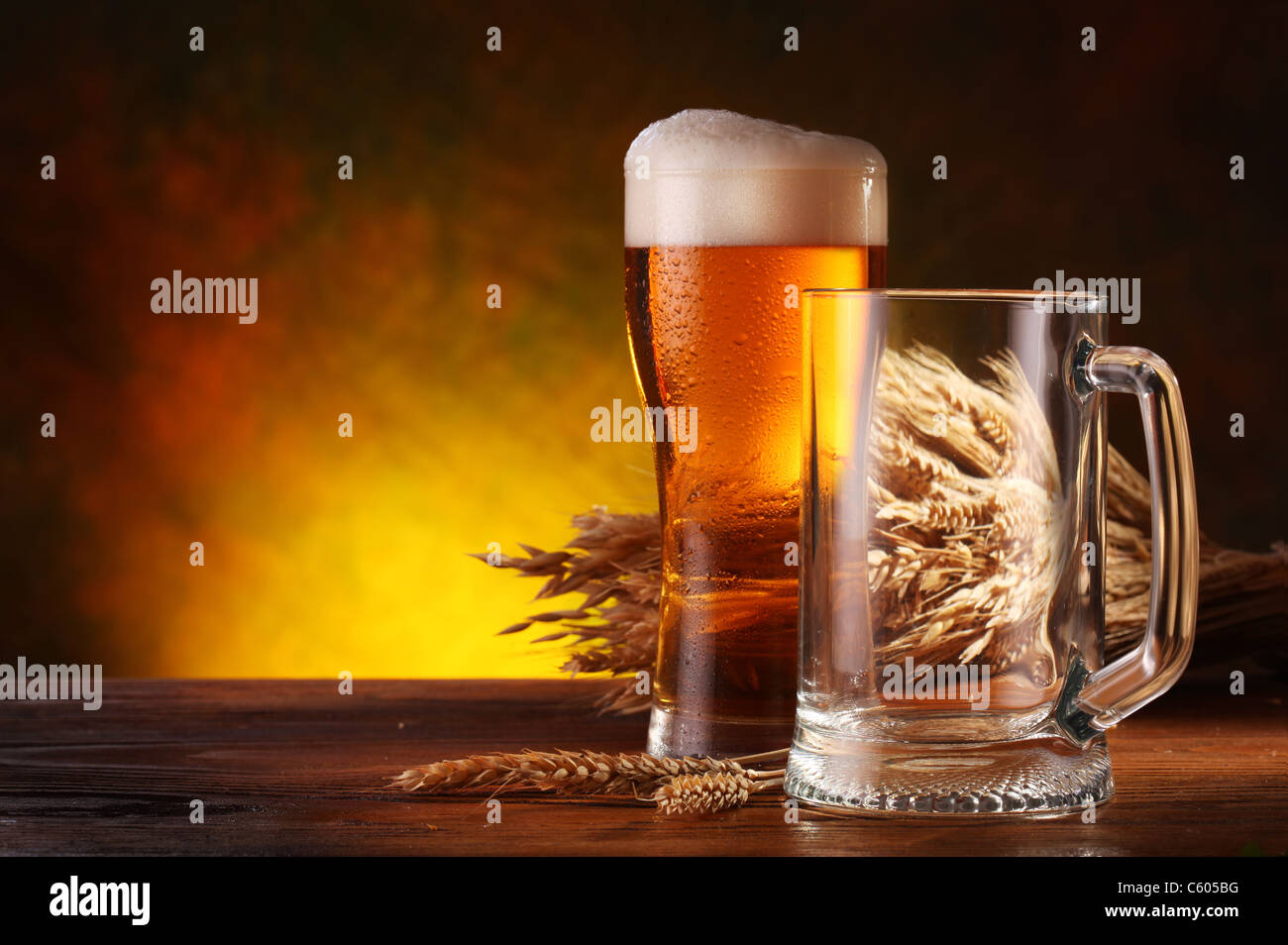 Beer mug glass foam hi-res stock photography and images - Alamy