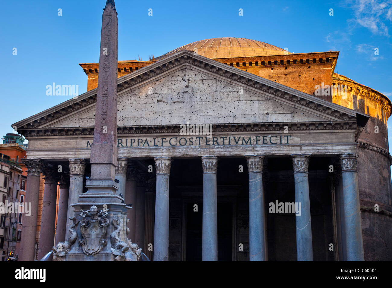 Setting sunlight on the Pantheon, Rome Lazio italy Stock Photo - Alamy