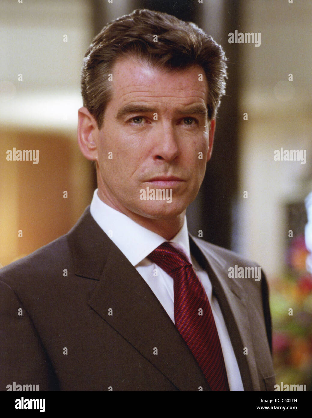 James bond hi-res stock photography and images - Alamy