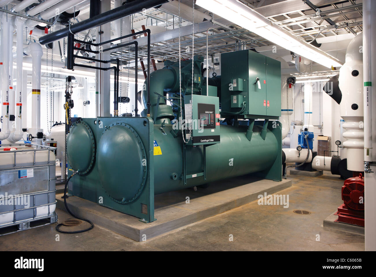 Chilled water hvac hi-res stock photography and images - Alamy