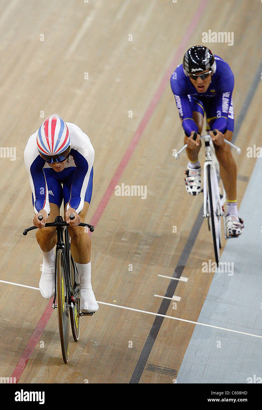 STEVEN BURKE & CARLOS ALZATE GREAT BRITAIN V COLUMBIA OLYMPIC STADIUM ...