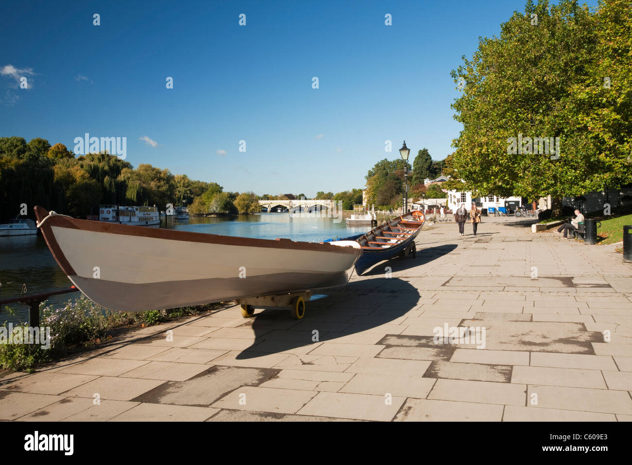 Promenade river High Resolution Stock Photography and Images - Alamy
