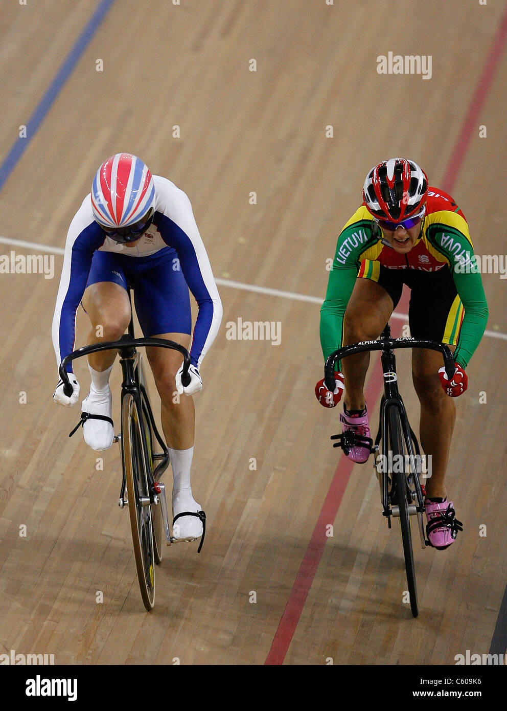 Victoria Pendleton And Simona Kr Womens Sprint Quarterfinal Olympic