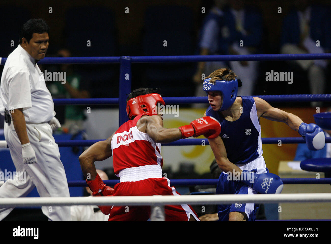 FELIX DIAZ V ALEXIS VASTINE MENS LIGHT WELTERWEIGHT SEMI WORKERS ...