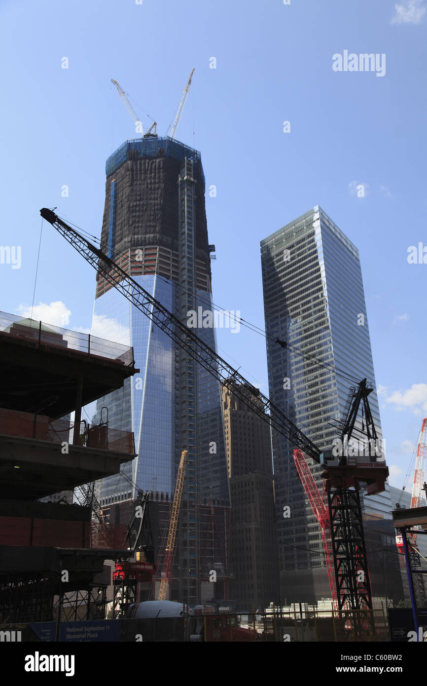 Freedom Tower, 1 World Trade Center under construction, Ground Zero ...