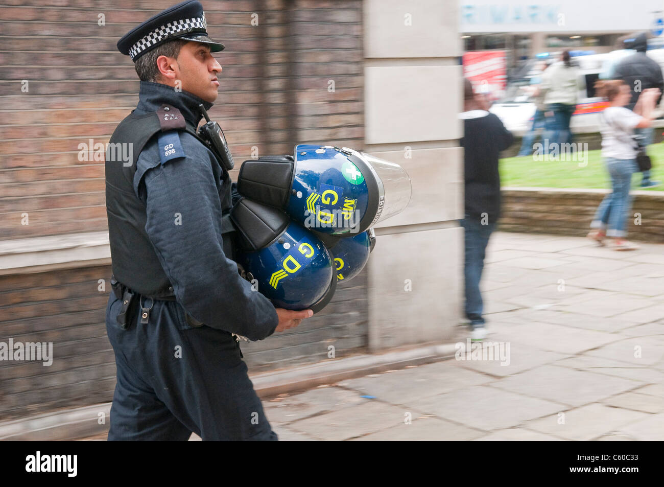 London Riots - Hackney Central, Mare Street, 8/8/2011 Stock Photo - Alamy