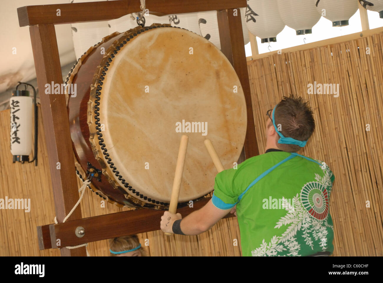 Japanese taiko drummers hi-res stock photography and images - Alamy