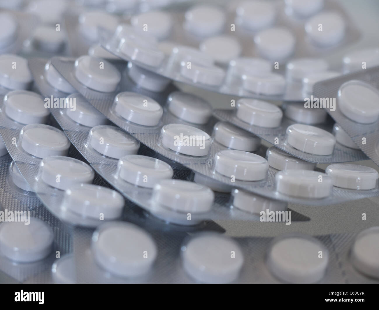 Veterinary medicine drugs hi-res stock photography and images - Alamy