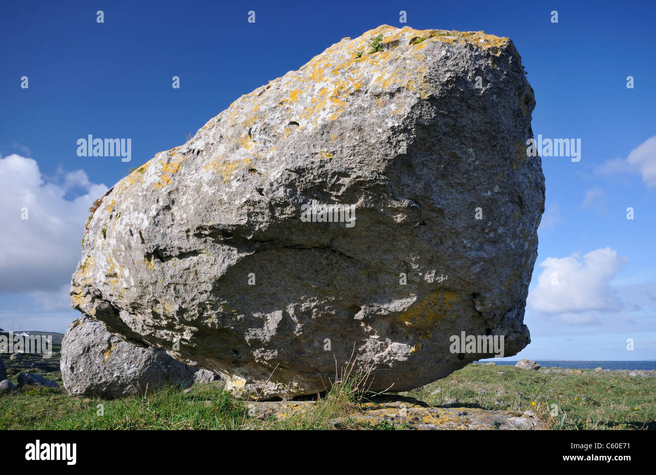 Glacial erratic ireland hi-res stock photography and images - Alamy
