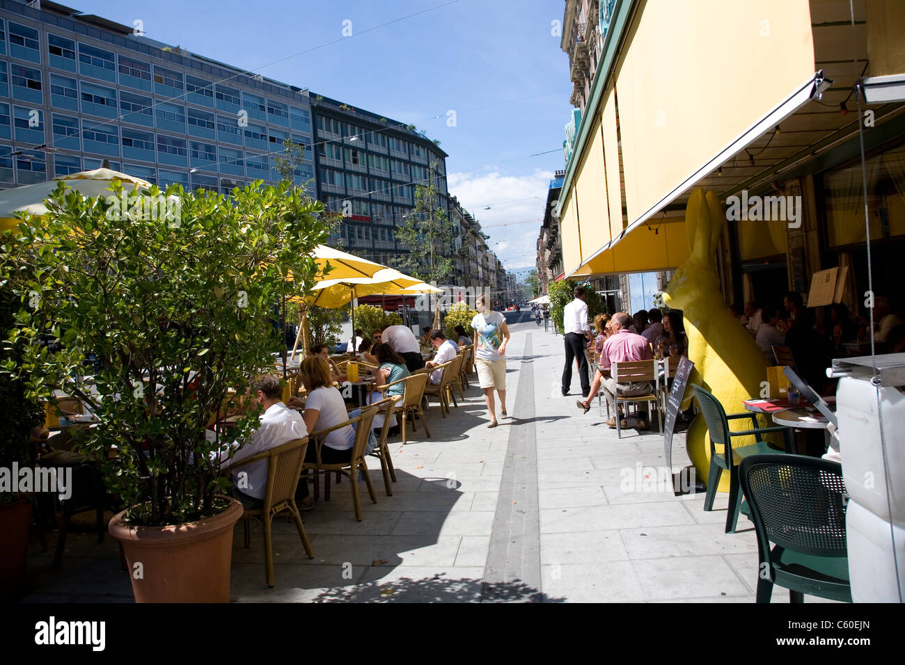 Remor Cafe in Gneeva on Bd. Georges Favon Stock Photo - Alamy