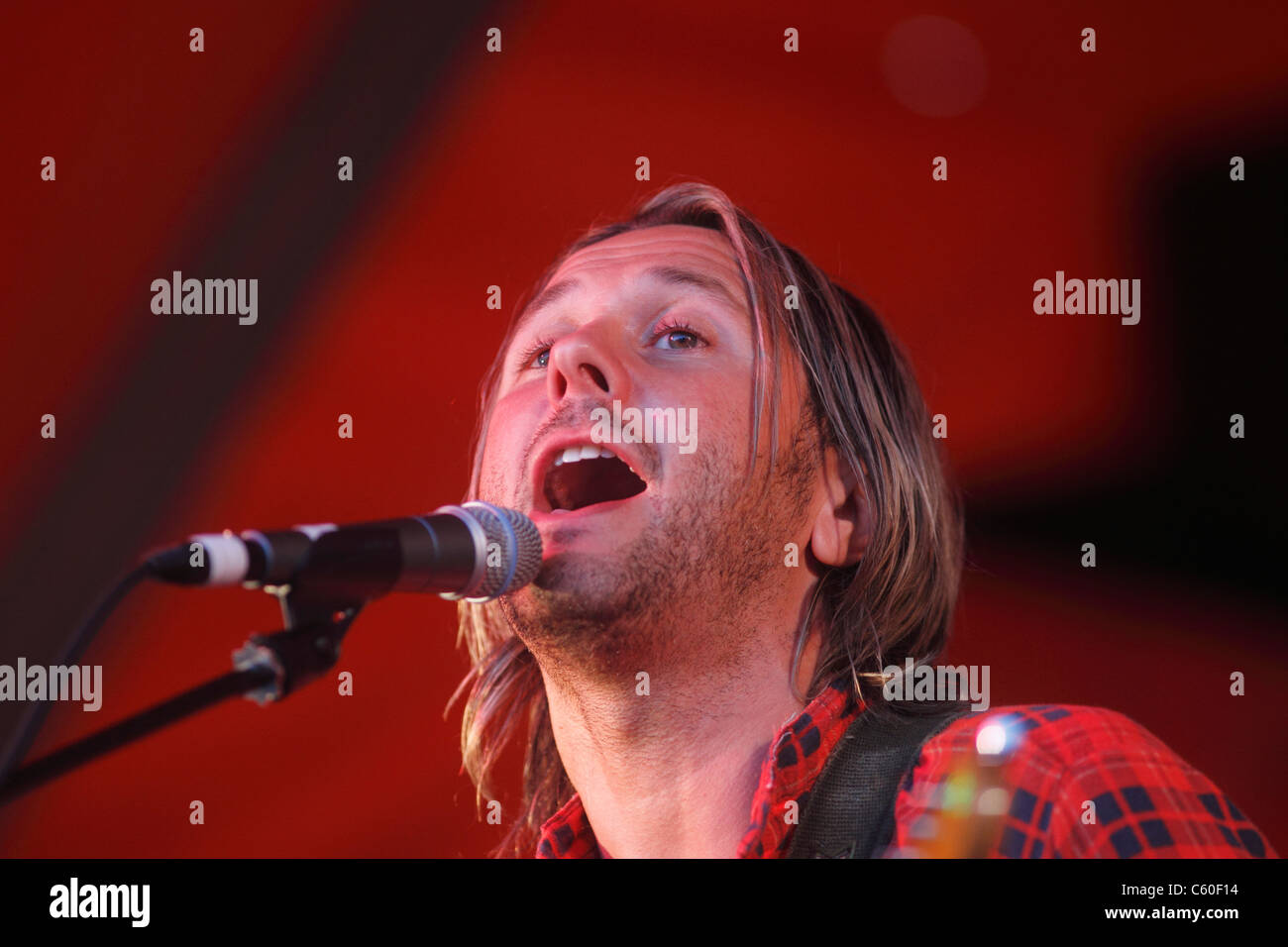 Feeder at the Splendour Festival. Grant Nicholas. Feeder's are now ...