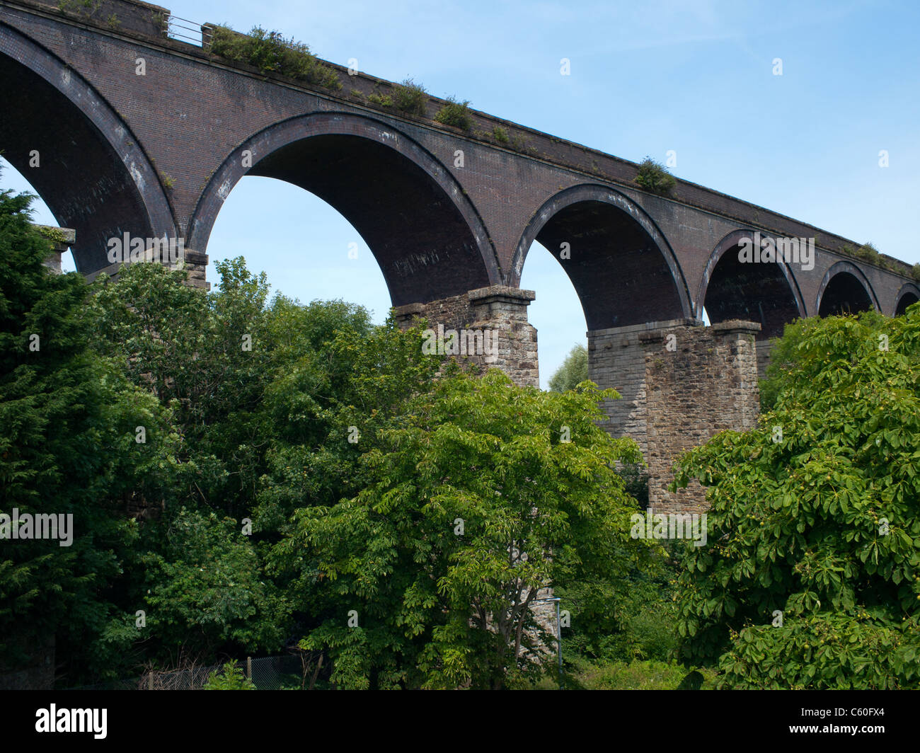 Railway arch arches hi-res stock photography and images - Alamy