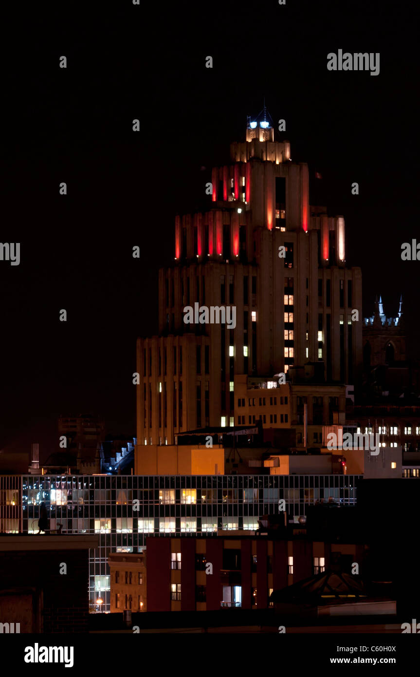 Building many lit windows hi-res stock photography and images - Alamy