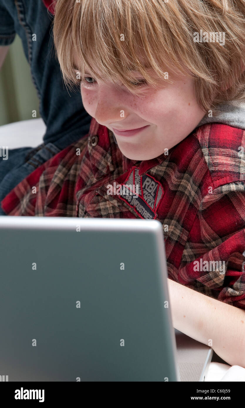 12 year boy bedroom computer hi-res stock photography and images - Alamy