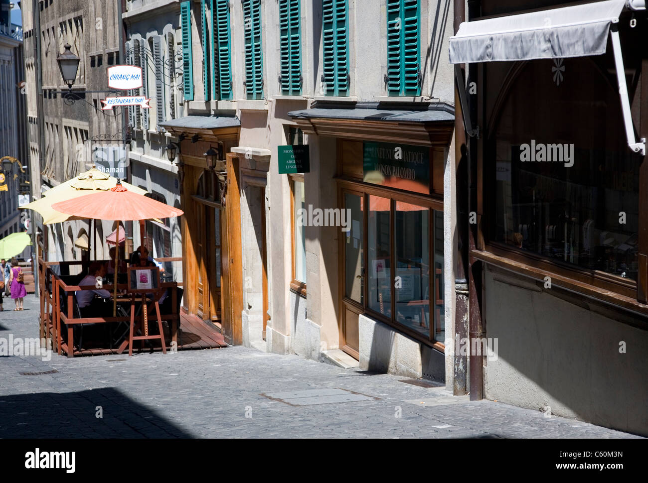 Old town geneva shops hi-res stock photography and images - Alamy