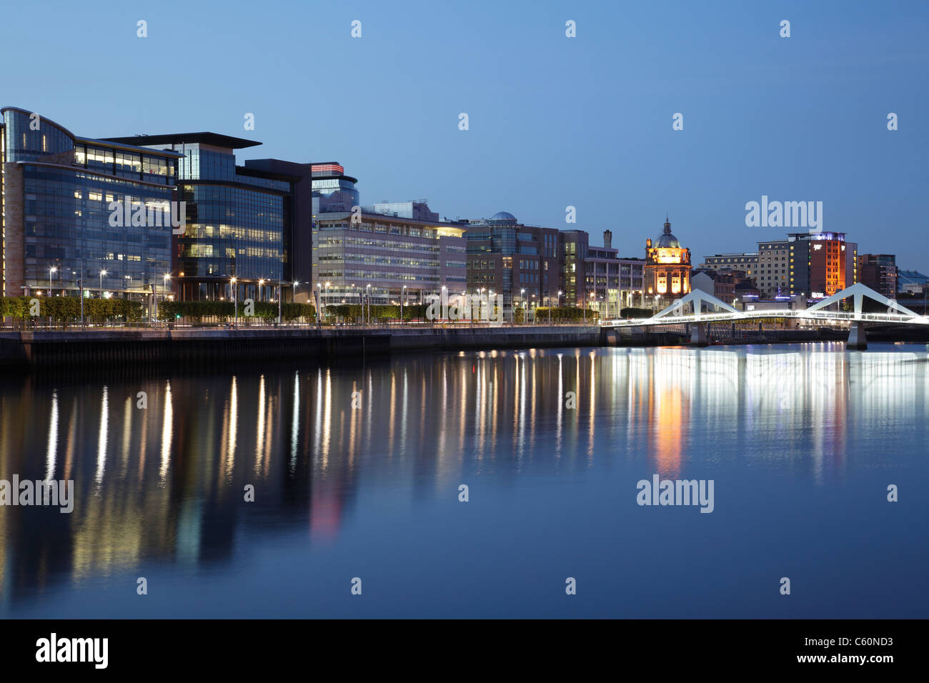 Broomielaw glasgow night hi-res stock photography and images - Alamy