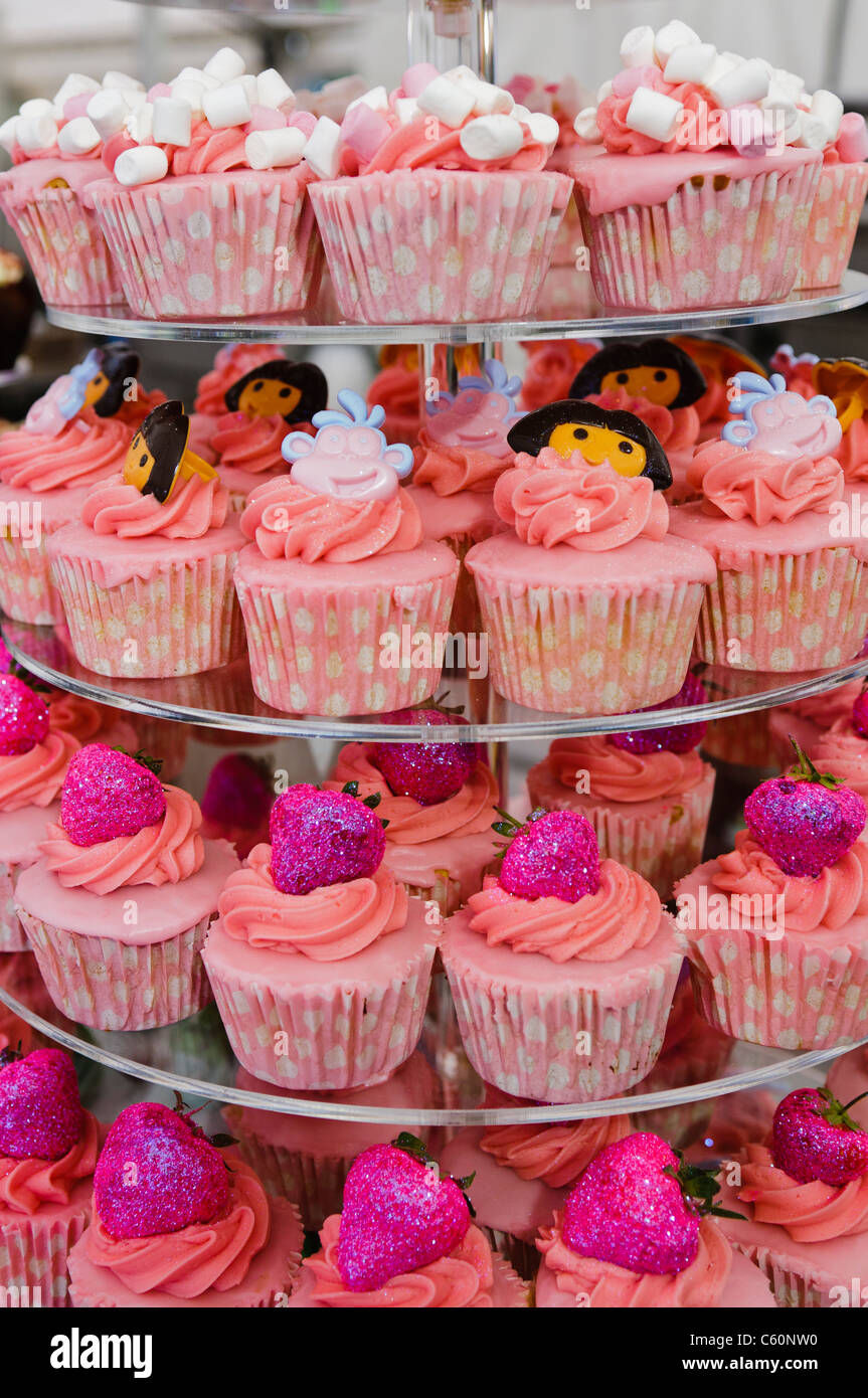 Cupcakes cakes hi-res stock photography and images - Alamy