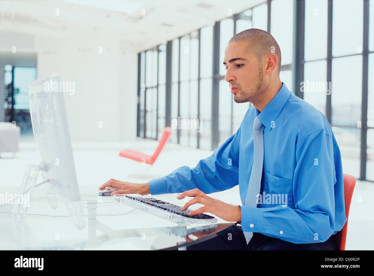 Person operating computer mouse hi-res stock photography and images - Alamy
