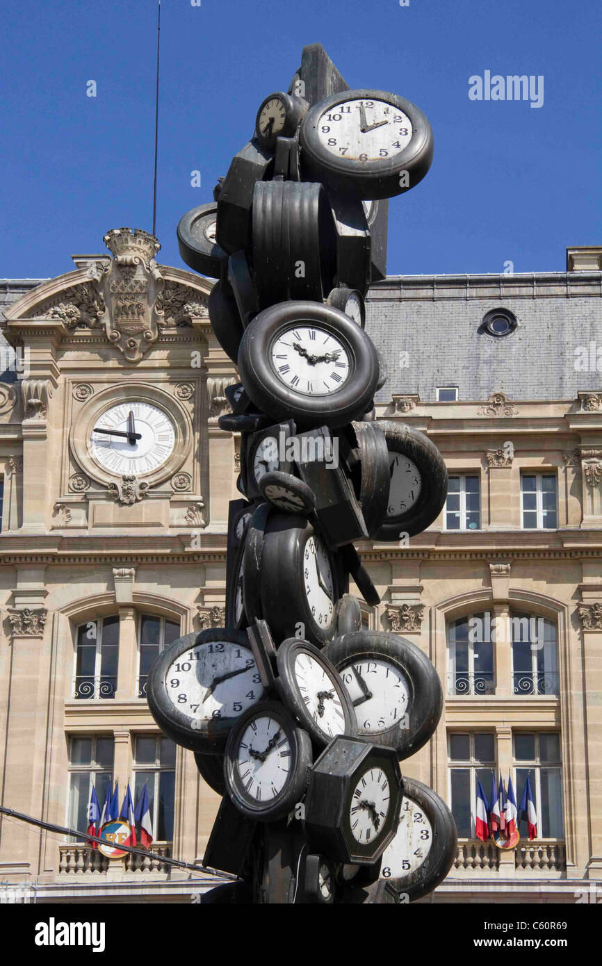 Clock monument outside the Gare Saint Lazare, Paris France Stock Photo ...